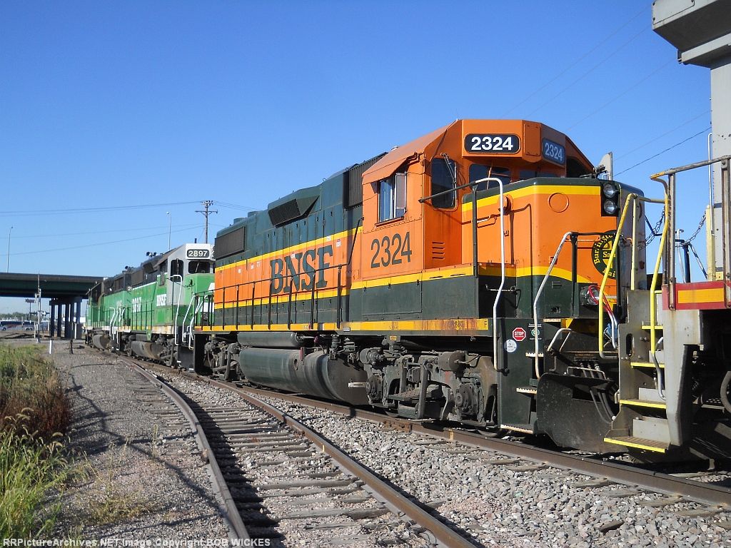 BNSF 2324